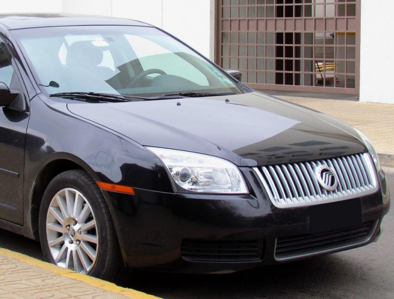 Mercury Windshield Replacement - Moxie Auto Care & Glass Repair